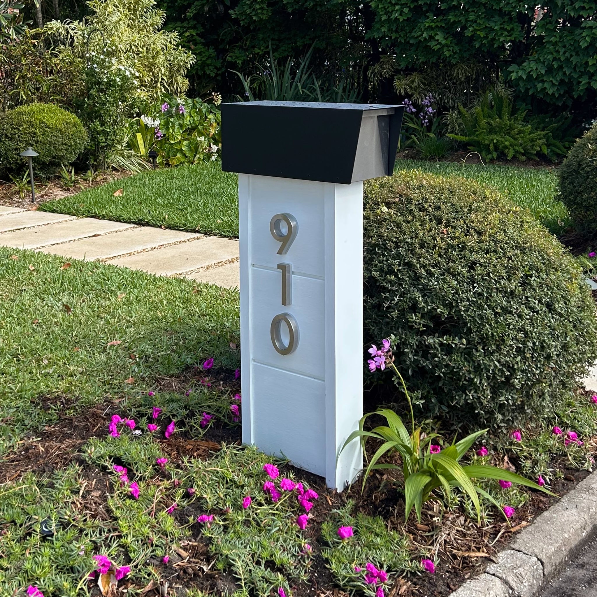 Sleek Wide Panel Mailbox (Composite)