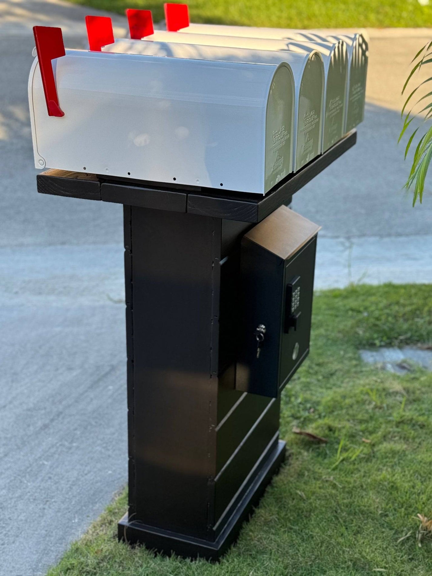 QuadLuxe Mailbox | Dream Mailboxes