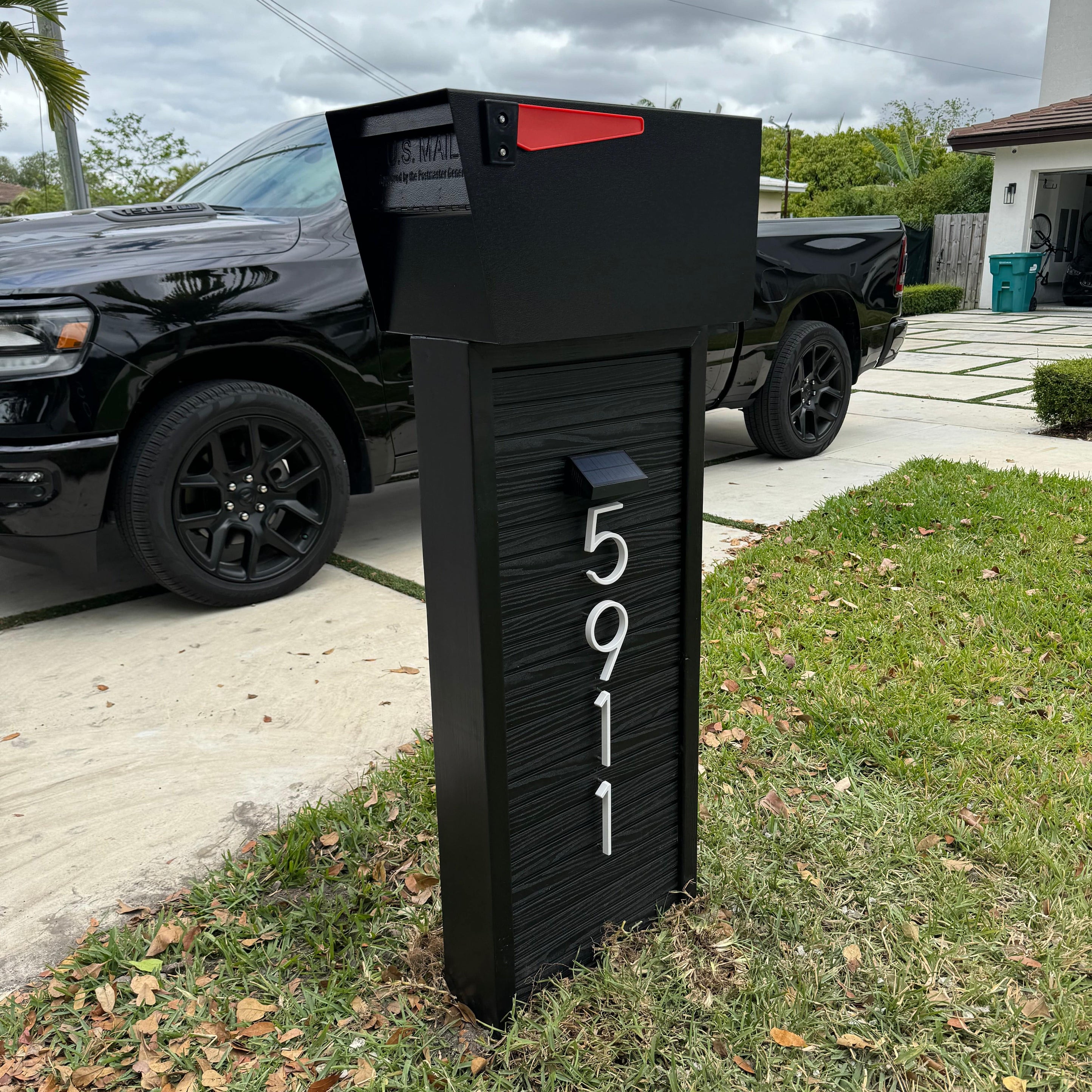 SlatSecure Mailbox