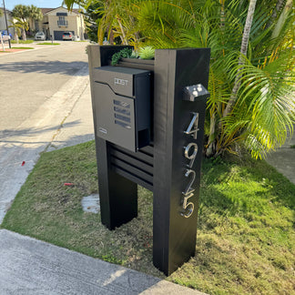 Arcadia Breeze Mailbox | Dream Mailboxes